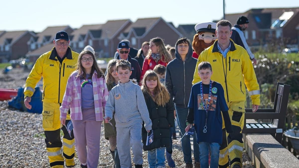 Community inspired by ten-year-old's 200-mile walking challenge ...
