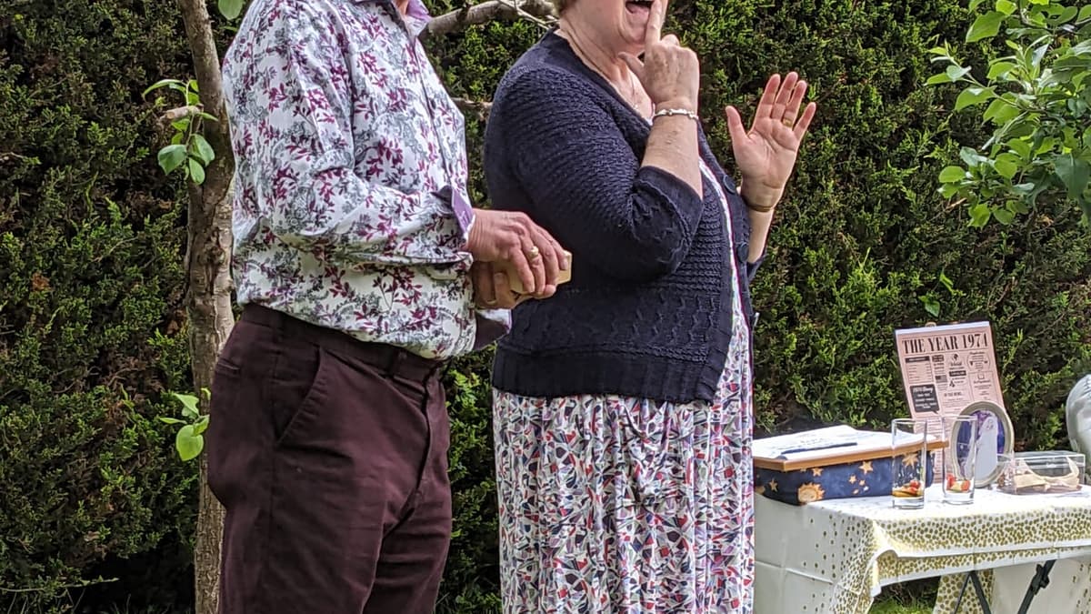 Mayor and mayoress celebrate 50th wedding anniversary | haslemereherald.com
